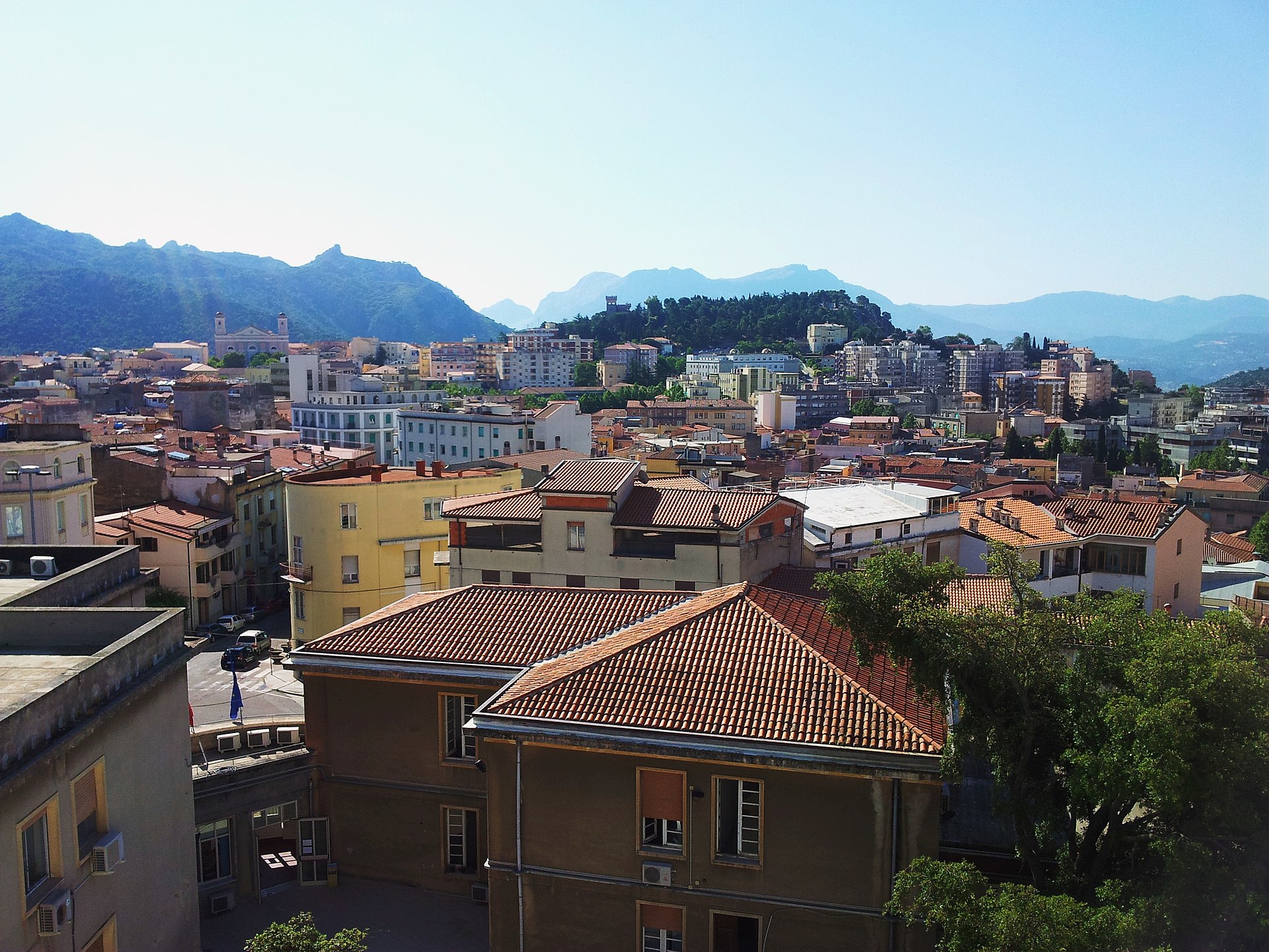 Nuoro, nonnina sprint fermata due volte senza patente a bordo della sua ...