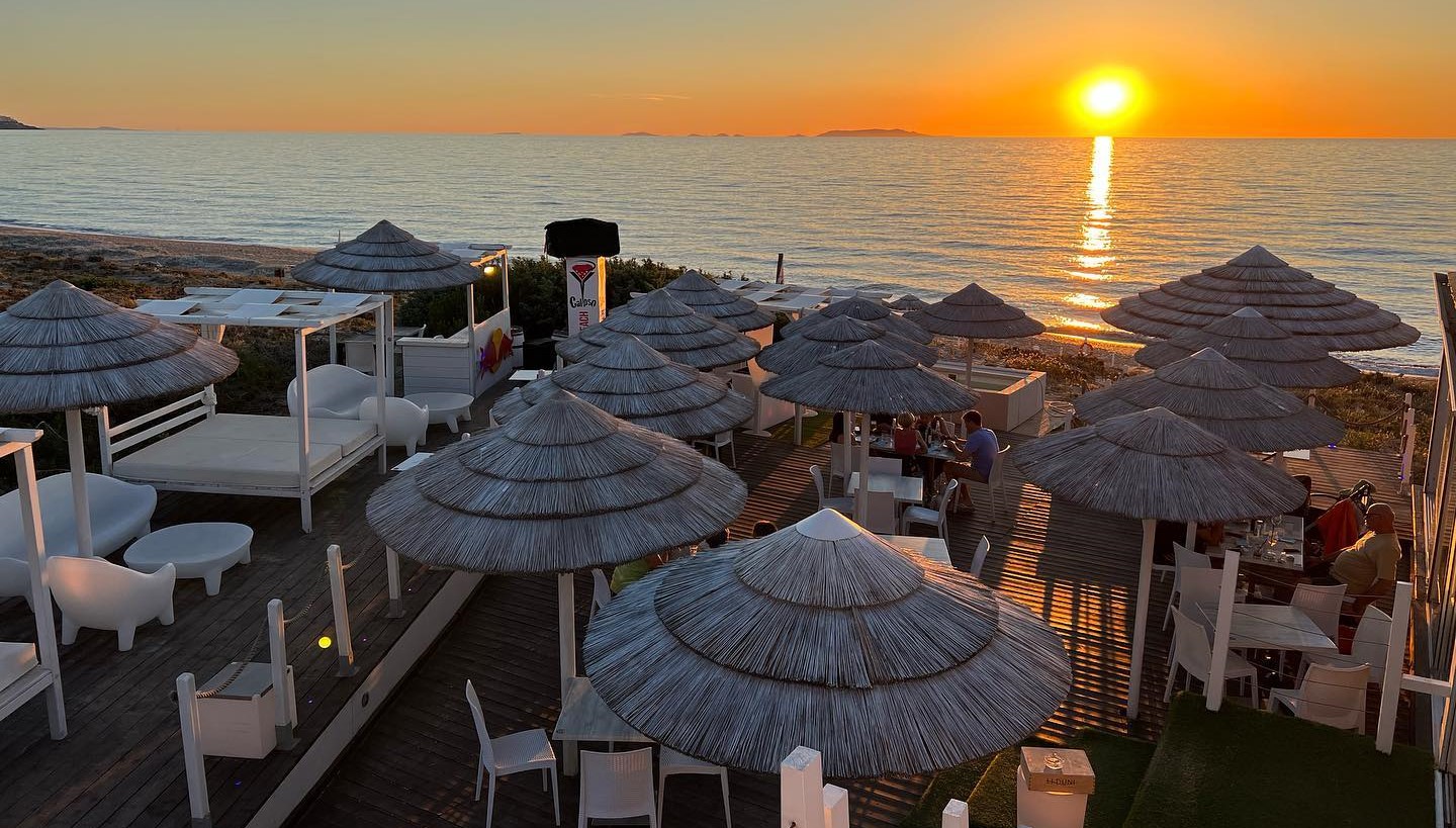 Il miglior bar sul mare in Italia? L'Oscar va al Calypso Beach Club di ...